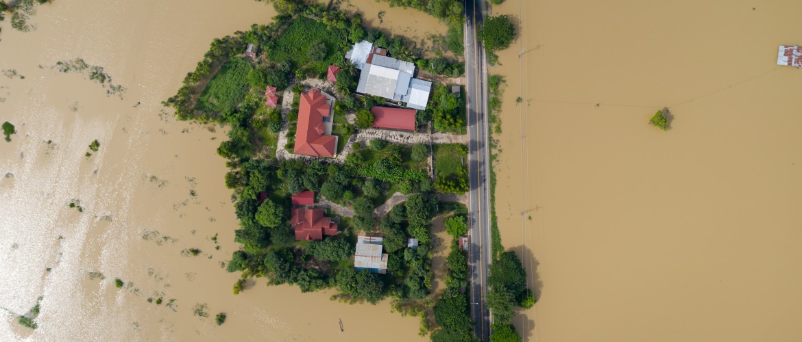 CLIMATE - IMPROVING EU REGIONS' ENVIRONMENTAL AND SOCIOECONOMIC ...